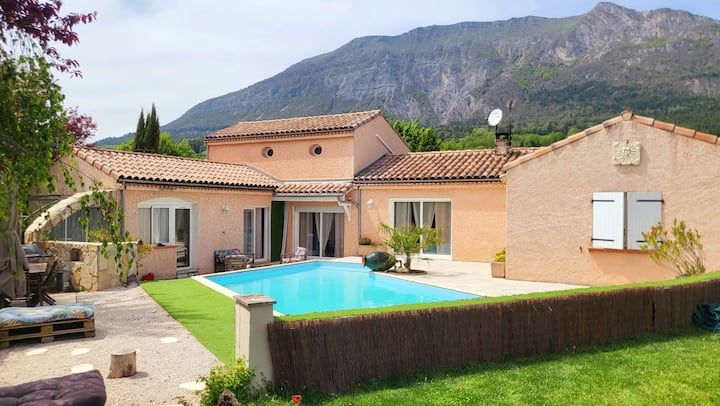 Villa Avec Jaccuzzi - Gap