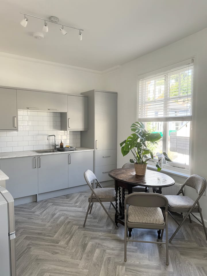 Luxury 3 Bed Duplex Apartment Torquay Marina - Torquay