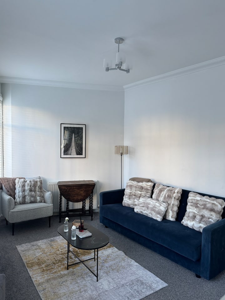 Luxury 3 Bed Duplex Apartment Torquay Marina - Newton Abbot