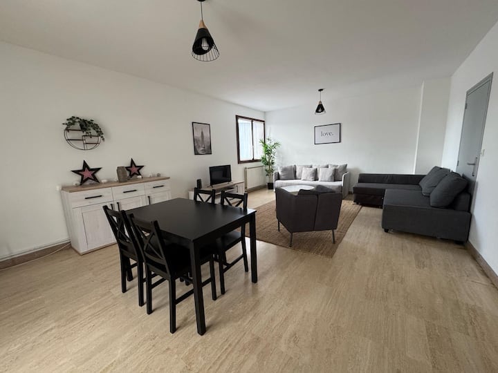 T4 Haut Terrasse Et Parking - Saint-Bonnet-de-Mure