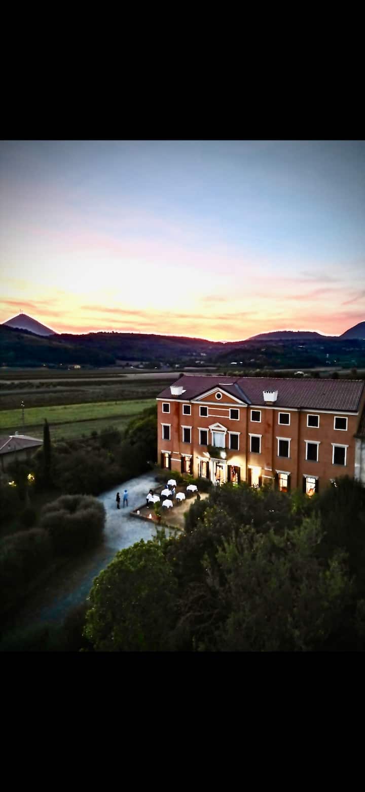 Vittoria - Villa Bignago B&b - Este