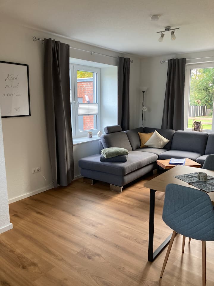 Neu! Helmshuus Ab Sep. 2025 - Leer