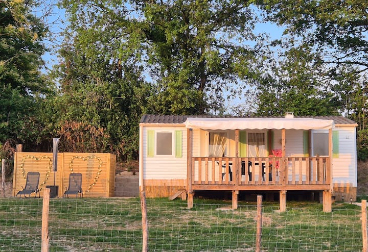 Gîte Au Petit Bonheur 
    Mobilhome 6 Pers - Saint-Junien