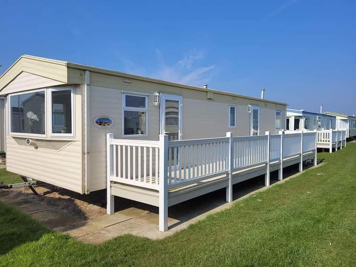 Coastfields Family Holiday Home - 