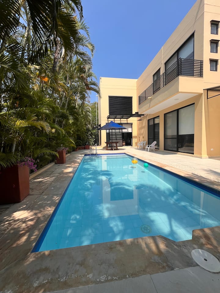 Casa Con Piscina Privada - Ricaurte