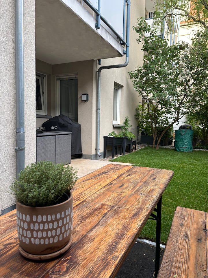 Zentrale Wohnung 70qm Mit Garten - Nuremberg
