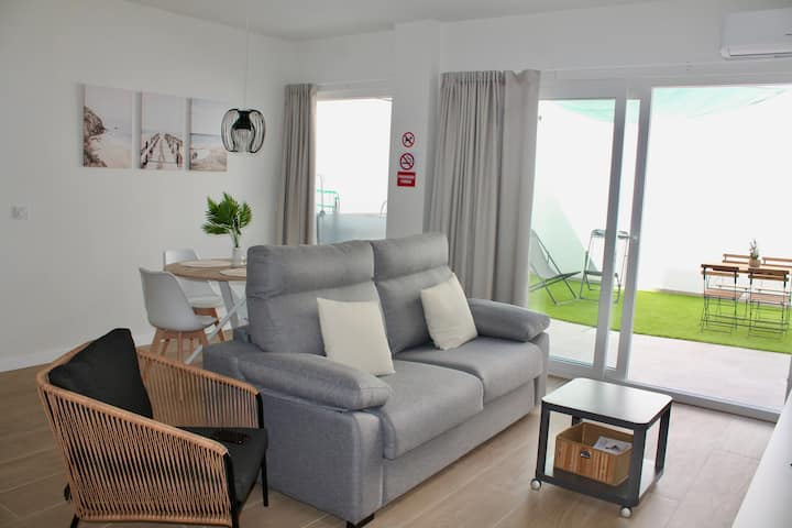 Espacioso Apartamento Reformado Con Terraza - Moncada