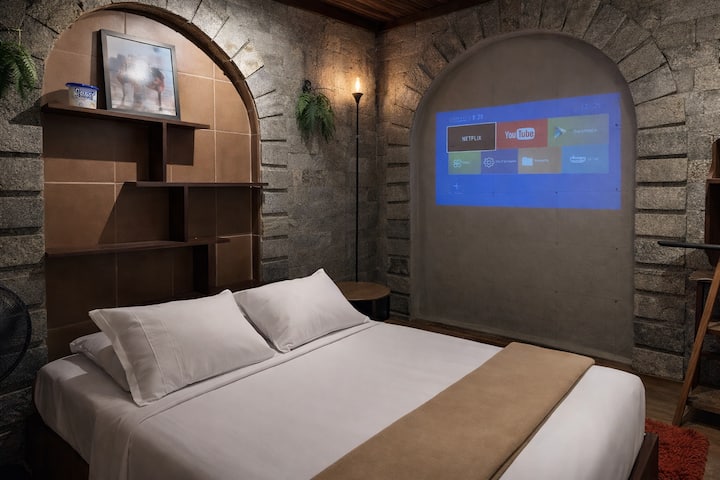 A01 • Quarto Temático Adega-experiência Diferente - Araras