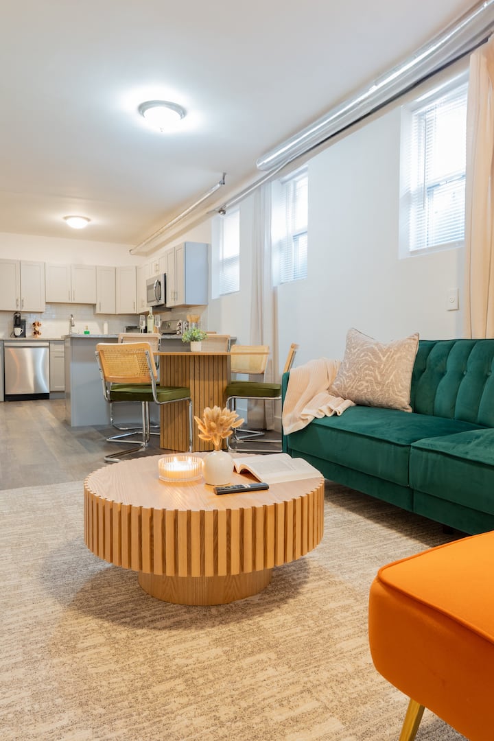 Cozy 1br Apt. W/free Garage Parking Near Nyc - Hoboken, NJ