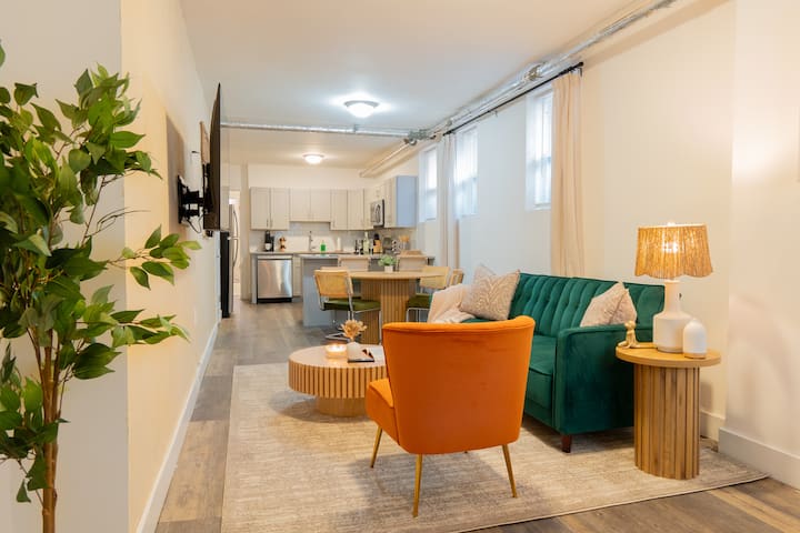 Stylish 1br Near Nyc | Free Parking | Sleeps 4 | - Secaucus, NJ