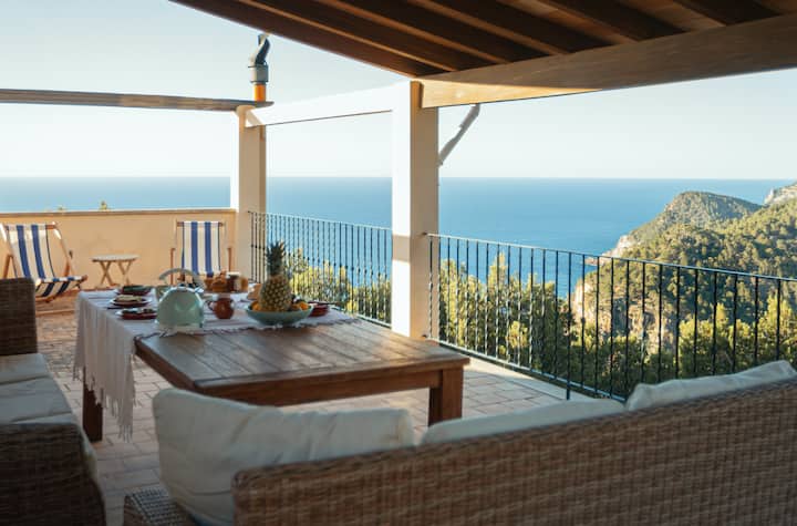 Coll D'es Pi - Slow Family Holidays - Banyalbufar