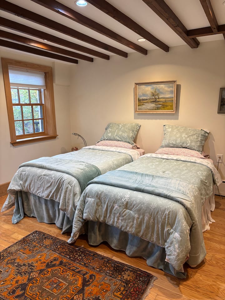 The Garden Apartment - Brookline, MA