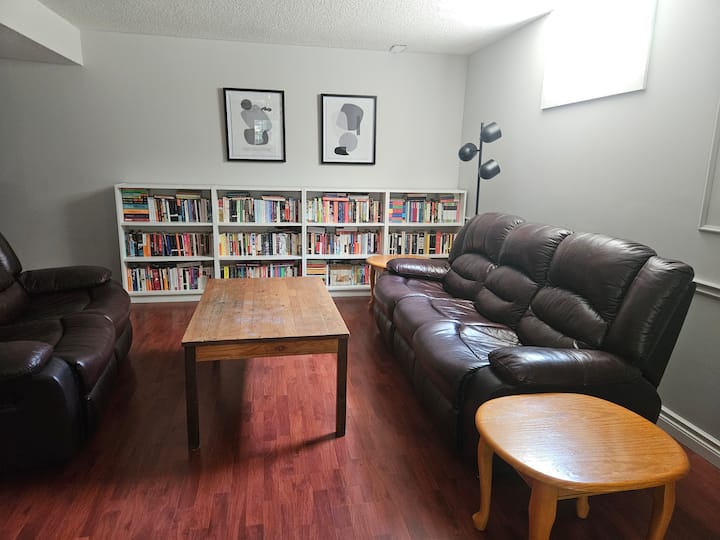 Entire 2 Bedroom Apartment In Mature Neighbourhood - カナダ キッチナー