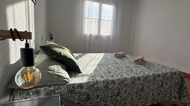 Room Near Plaza De Toros - Alicante