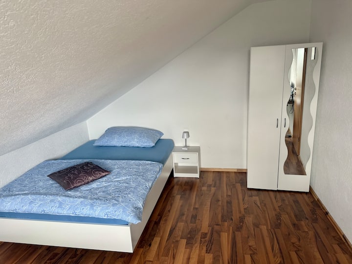Dachzimmer „La Petite Pause 2“ - Lörrach