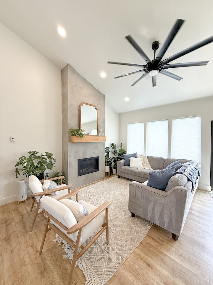 Highline Retreat - Kalispell, MT