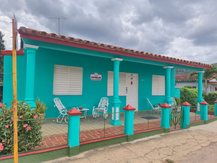 Dovales House: An Apartment In The Center - Viñales