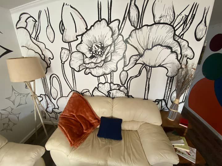 Eclectic Get Away - Lake Elsinore, CA
