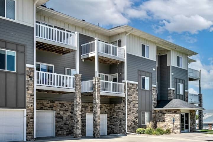 South Lincoln Apartment - Lincoln, NE