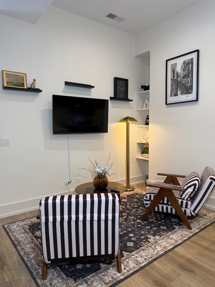 The City Manor - Old Irving Park - Chicago