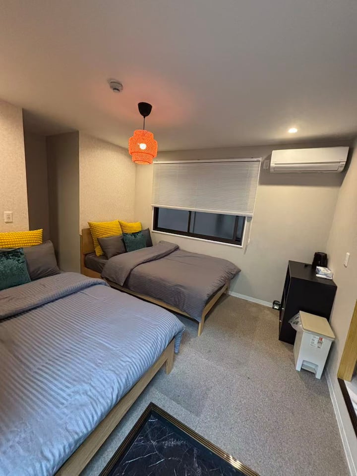 昭和408 - Osaka, Japan