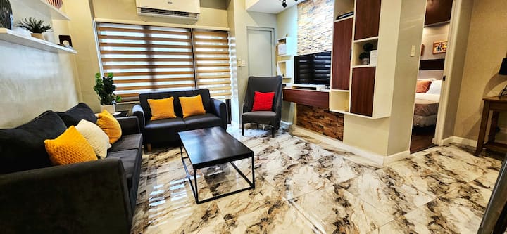 3 Bedrooms In Cbd & A Walk To Greenbelt Mall - Taguig