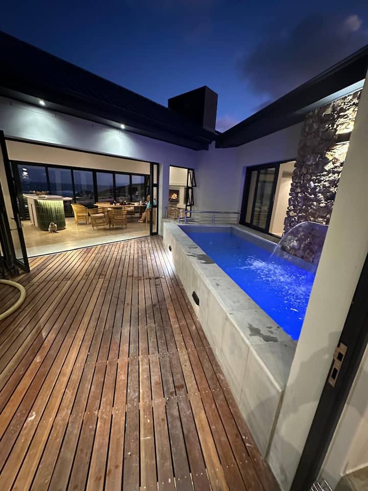 Luxury Agulhas Penthouse With Unparalleled Views - Struisbaai