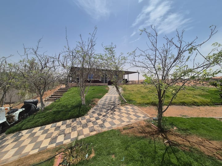 Modern 3 Bhk Villa In 25 Acres |Pool | Kids Play - Ras Al-Khaimah