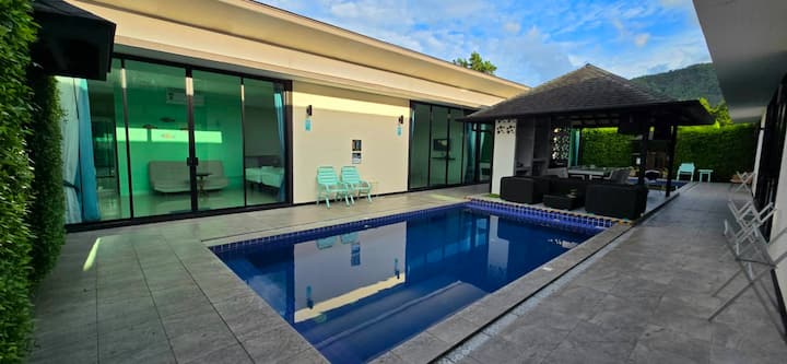 Private Pool Villa 8rooms; 16ppl - Phuket