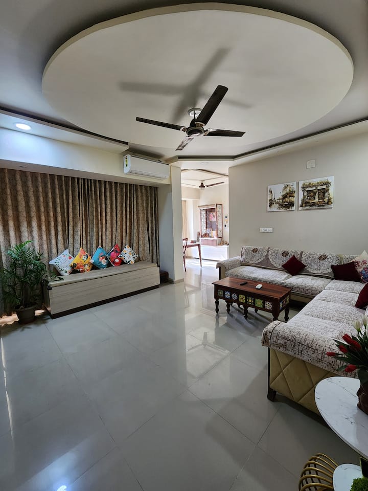 Cozy 2bhk With Style & Smiles - Ahmedabad