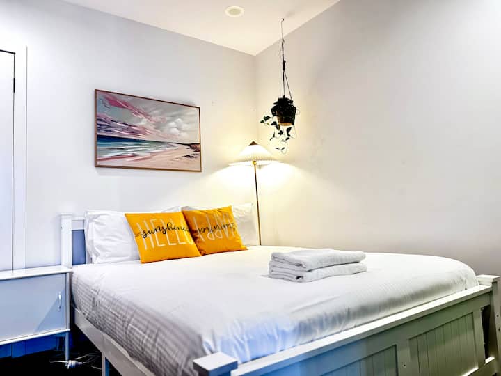 Stunning City 3 Beds Apartment Parking Available - Melbourne