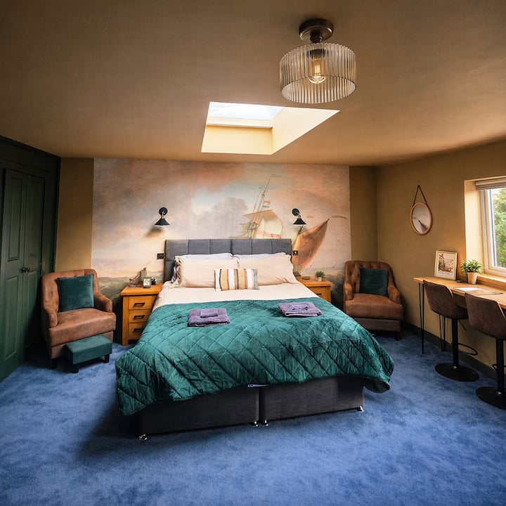 Unwind At The Bridewell. - Falmouth