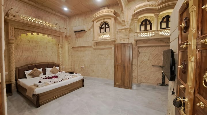 Luxury Room In Varanasi - Varanasi
