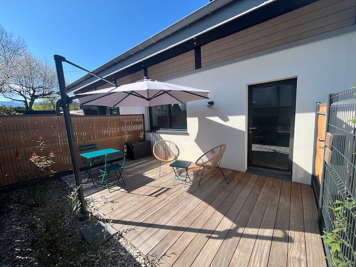 T2 Lumineux Avec Terrasse Et Parking  5 Min Annecy - Cran-Gevrier