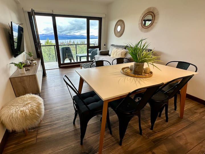 Depto. Moderno Con Gran Vista Al Lago Y Piscina - San Carlos de Bariloche