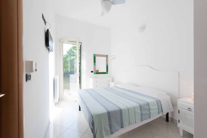 Private Room In A Villa - Nardò