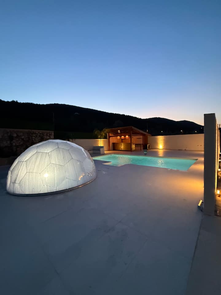 Havuzlu,jakuzili Orman İçInde ÖZel Villa - Urla