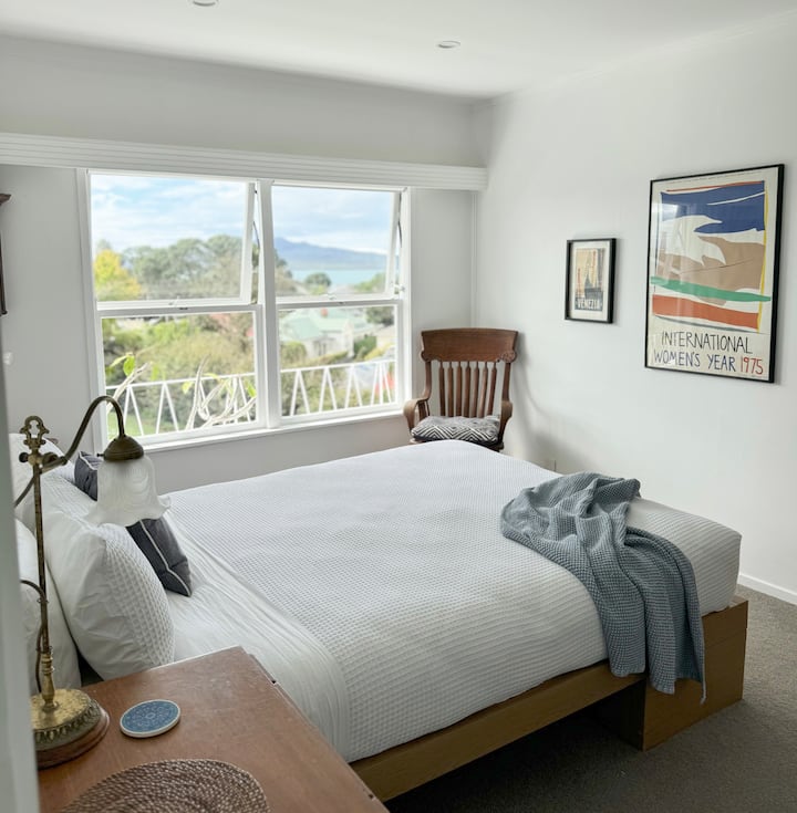 Views On Vauxhall
A Home Away From Home - Auckland