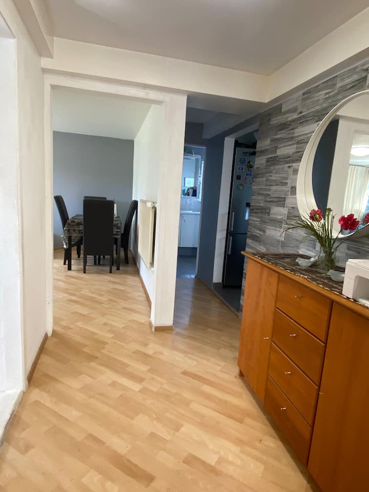 Beautiful Apartment In The Heart Of Keflavik - Aéroport de Reykjavík Keflavík (KEF)