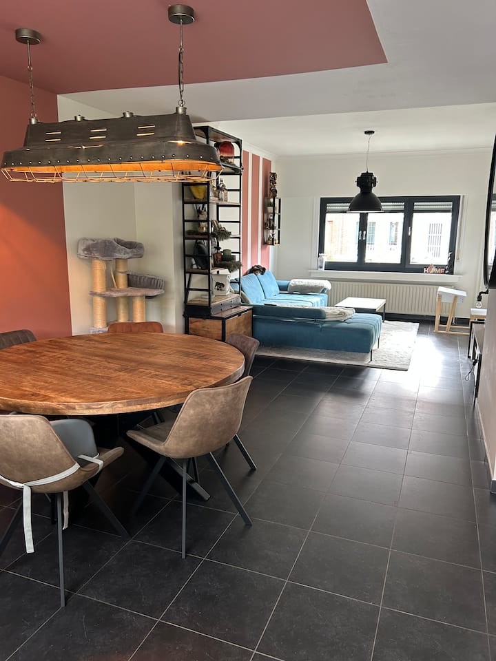 Huis 6 Pers Nabij Tomorrowland - Boom