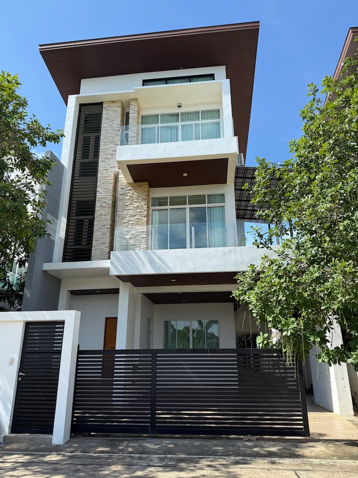 La Luna Villa Sattahip - Sattahip