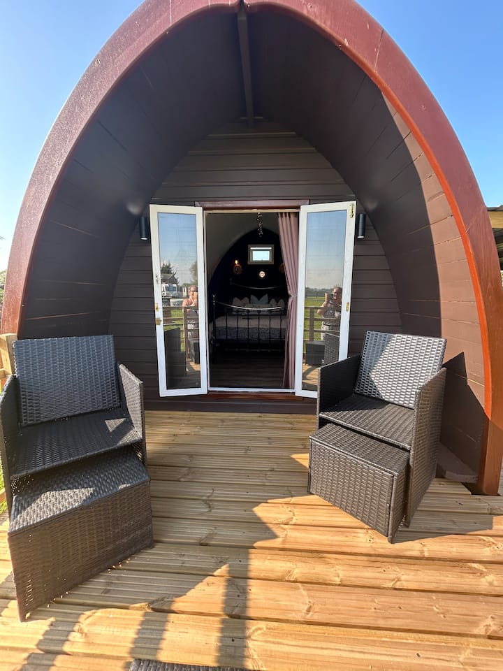 Dolafon Luxury Glamping Pod 1 Hot Tub - Wales