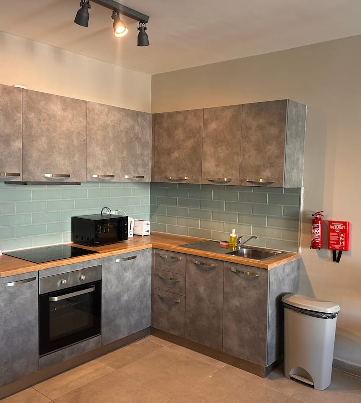 Modern 3-bedroom Holiday Apartment - St Paul's Bay - Malta