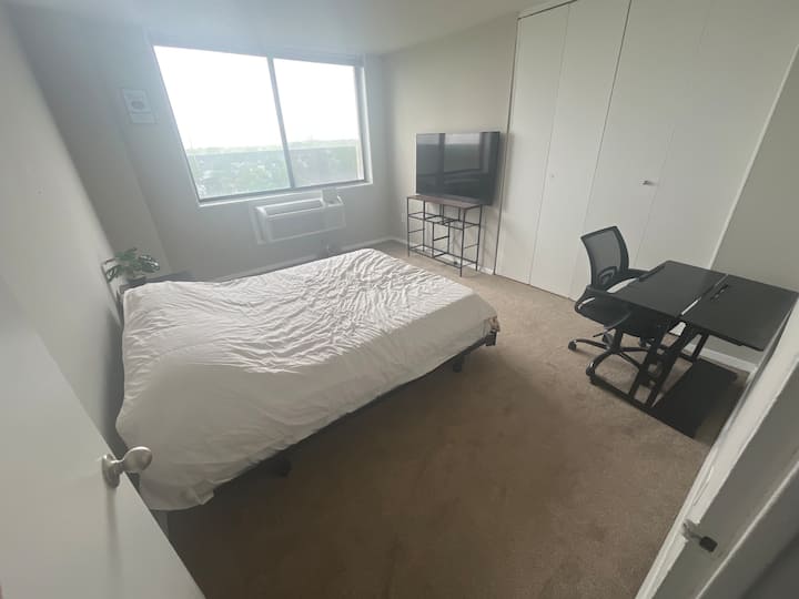 1 Room Available With A Pvt Bath - New Brunswick, NJ