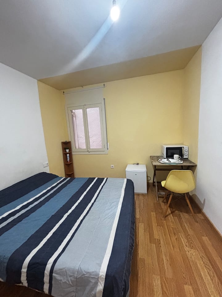 Habitación Ideal En Terrassa - Terrassa