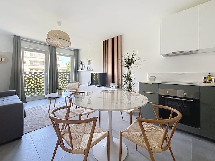 Le Joyeux Montévrain Disneyland Paris - Disneyland Paris