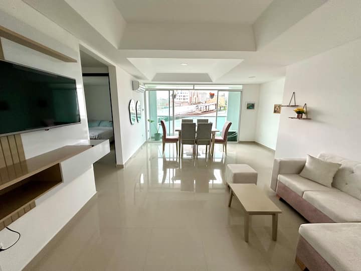 Moderno Y Amplio Para 5 - Barranquilla