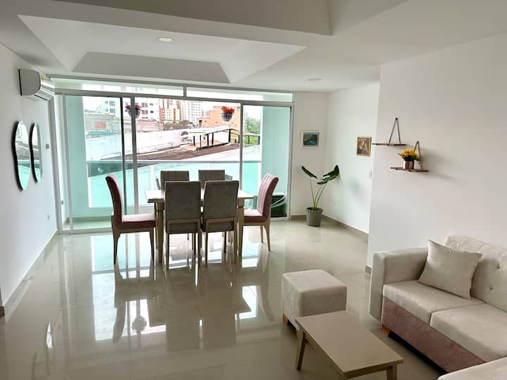 Moderno Y Amplio Para 5 - Barranquilla
