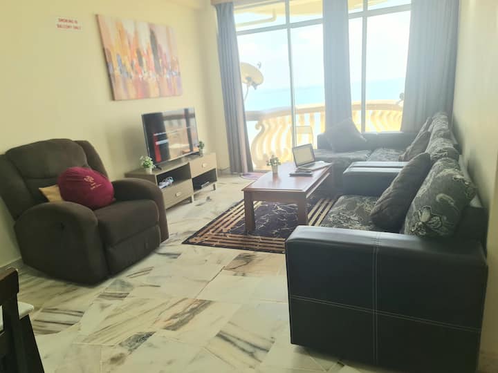 Glory Beach Resort(1) 3bedroomwi-fi Netflix~f/park - Lukut