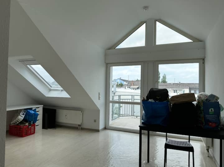 Simple 1 Bedroom Apartment - ヴィースバーデン